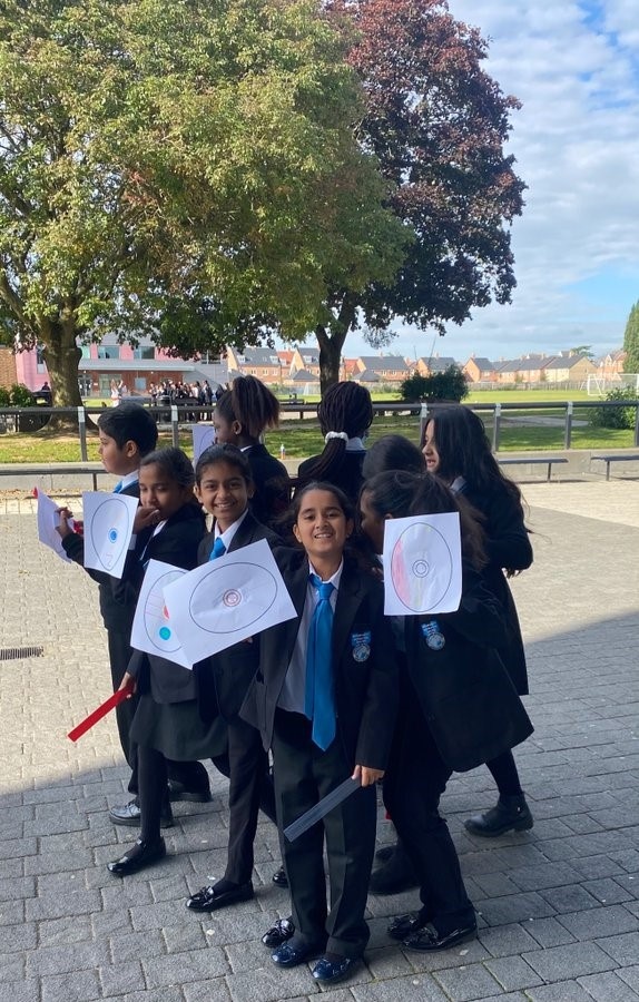 Wexham School - YEAR 7 PHOTO ALBUM 2021-22